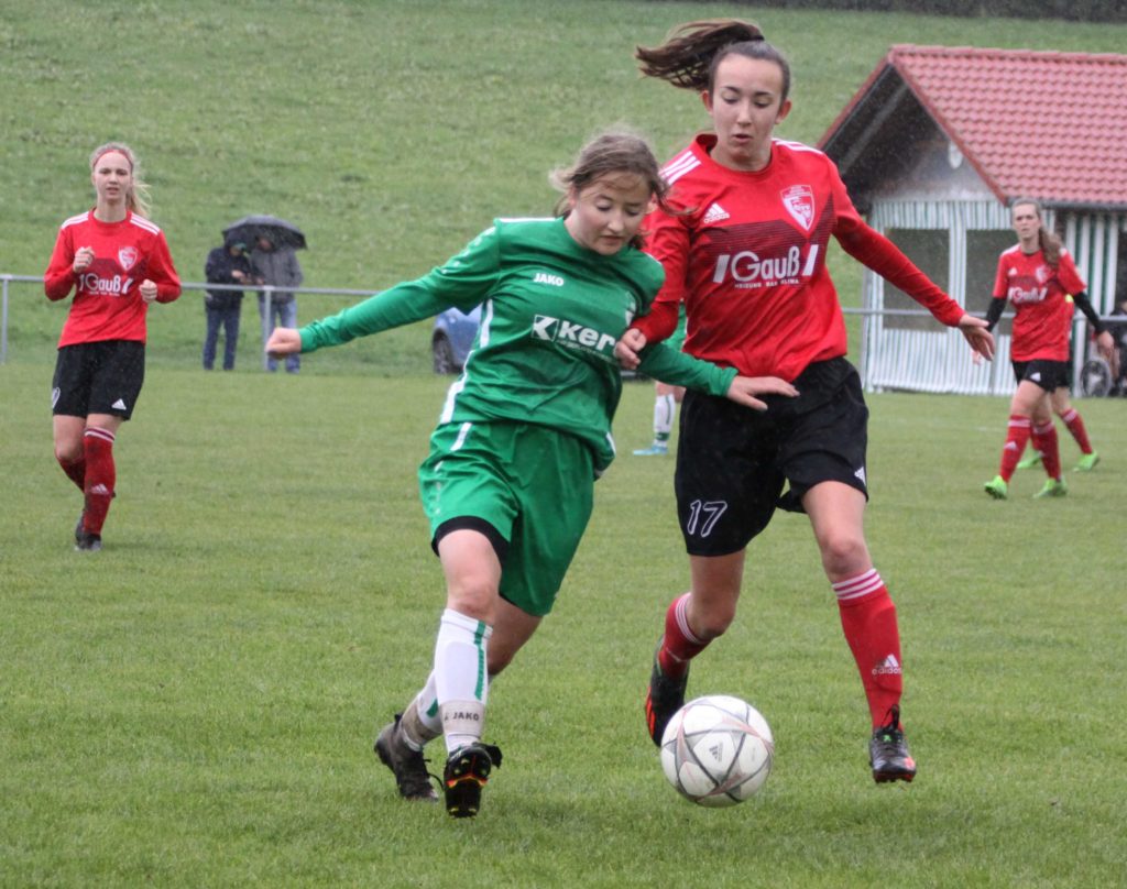 Spvgg Berneck/Zwerenberg » Laura Keck Doppeltorschützin beim 3:2-Sieg ...